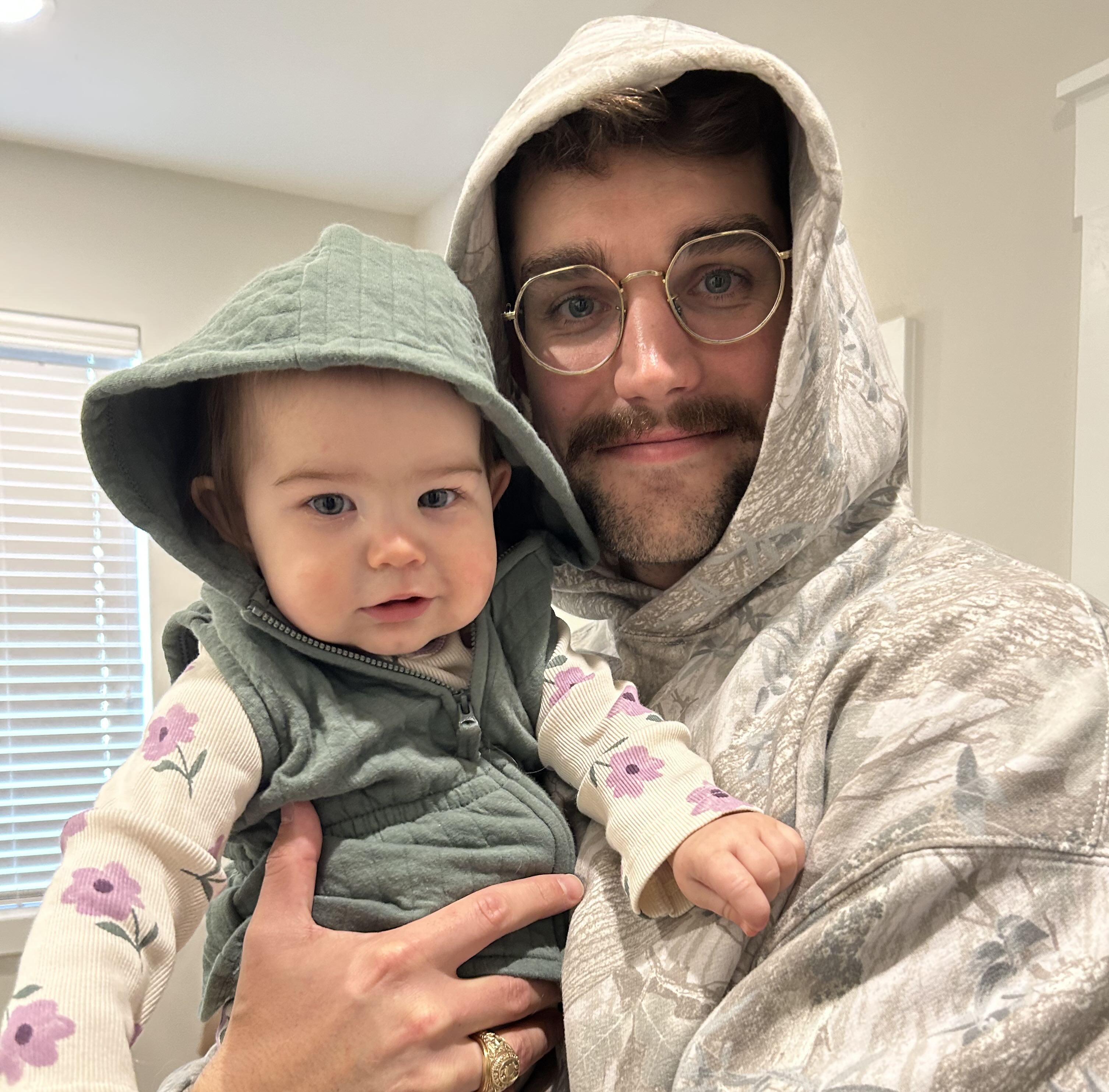 About & CV | James Motes